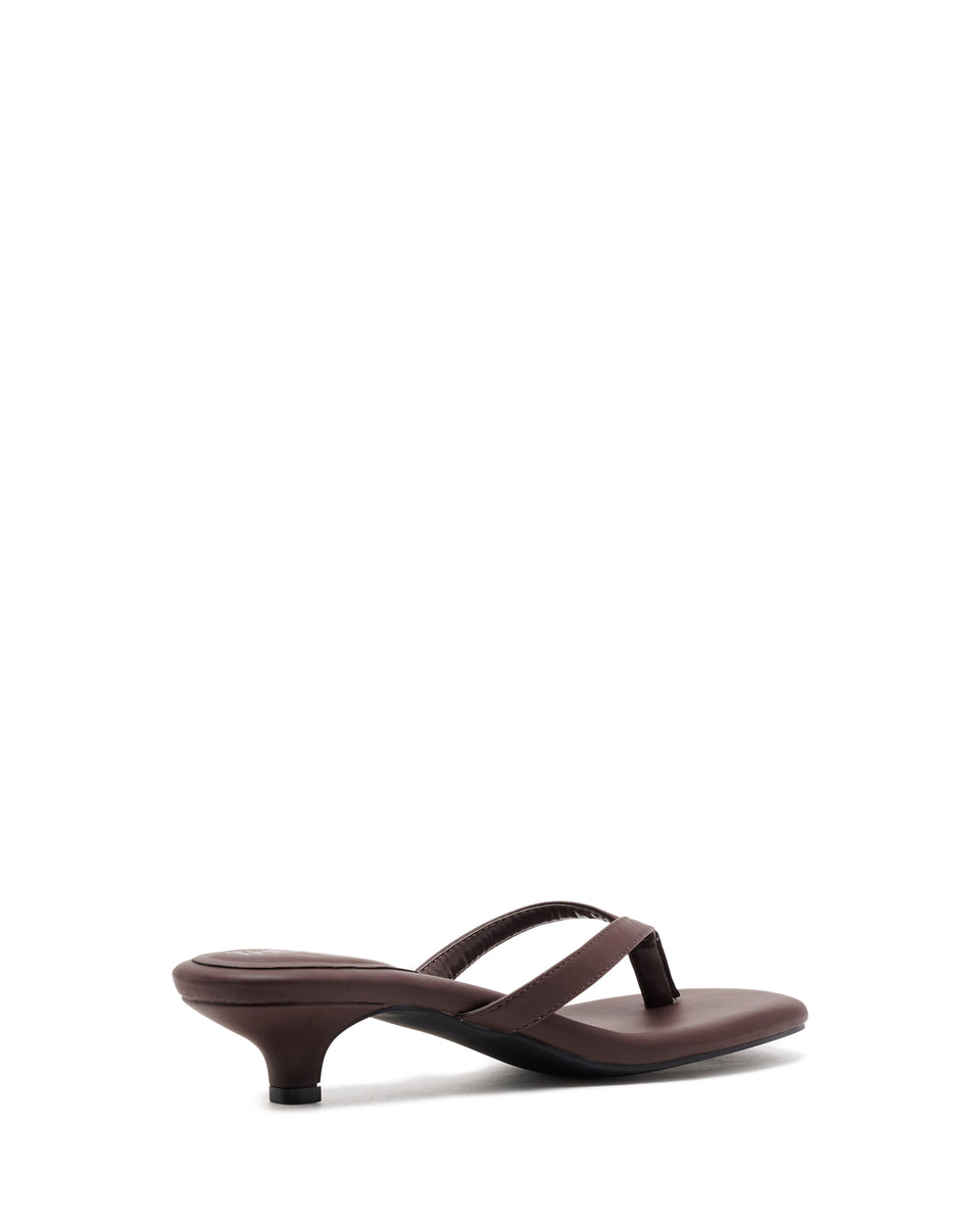Heatwave Thong Heel Chocolate – Therapy Shoes